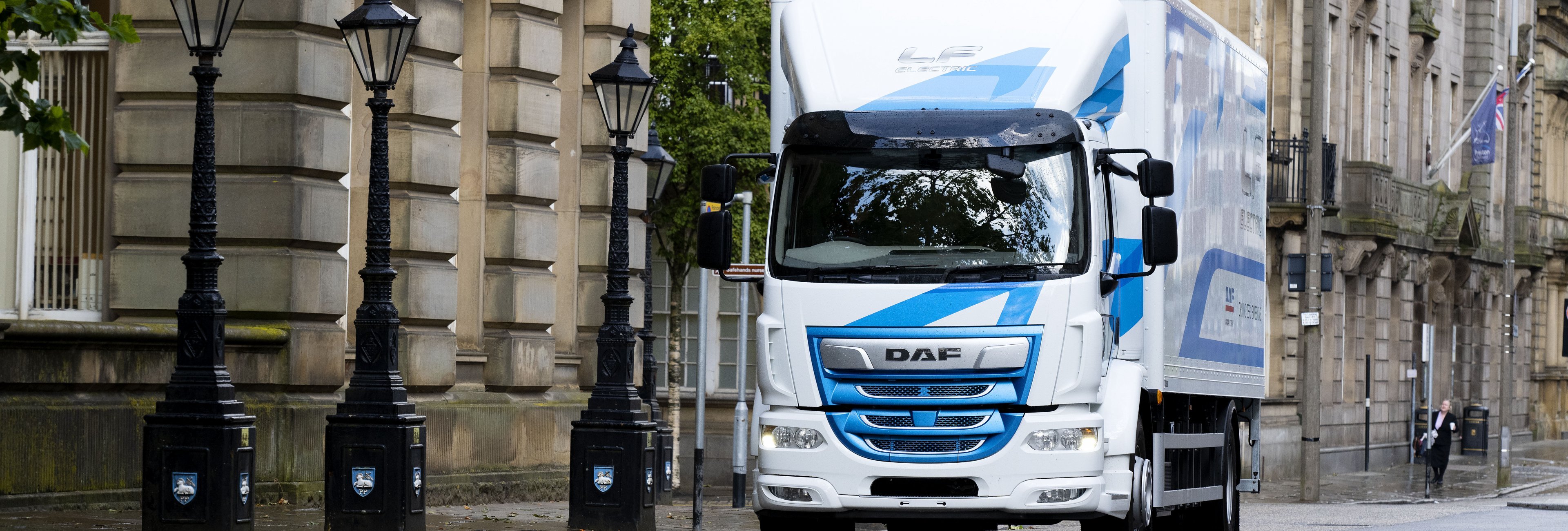 DAF presents zero-emissions LF Electric at Freight in the City Expo